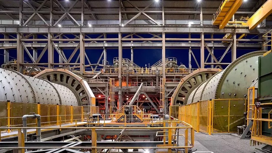 Smelter PT Amman akan Selesai 2024, Diperkirakan Beroperasi 2025 ...